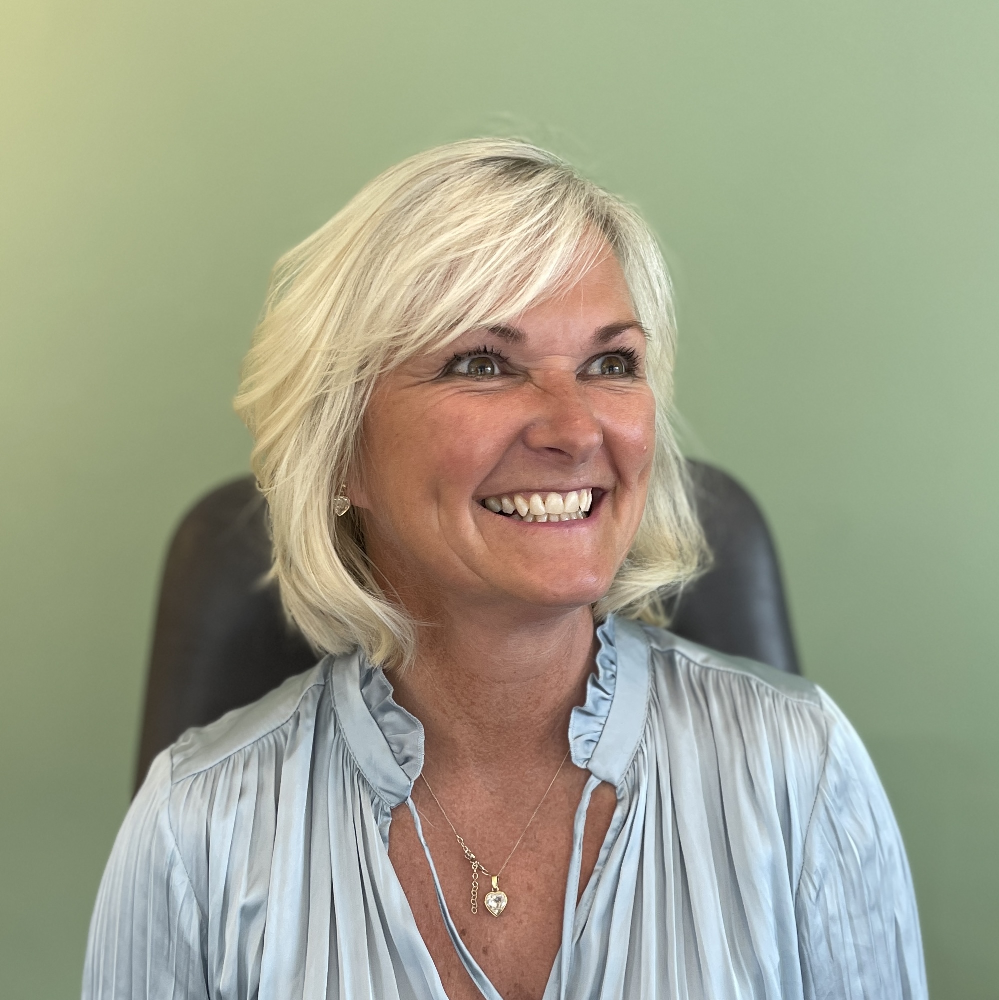 Helen Wilkinson's Instagram, Twitter & Facebook on IDCrawl